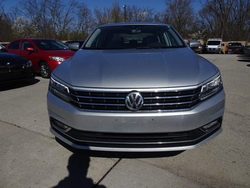 2016 Volkswagen Passat 3.6L V6 SEL Premium for sale in Cincinnati, OH FWD