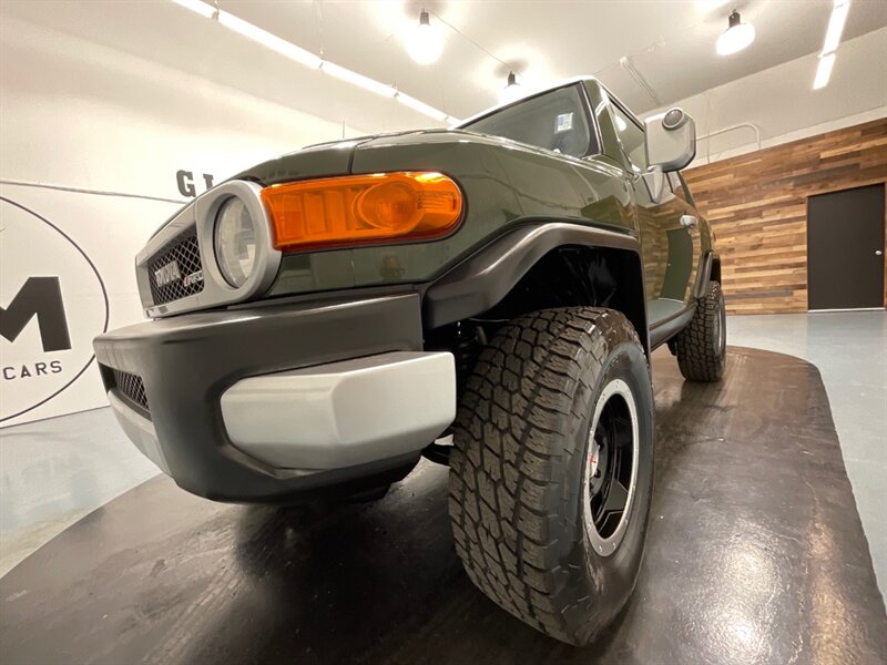 2013 Toyota FJ Cruiser TRD OFF RD 4X4 / V6 / CRAWL CONTROL / RUST FREE ...