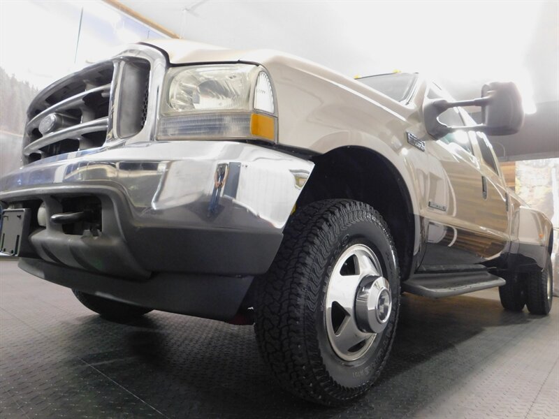 2003 Ford F-350 Lariat Crew Cab 4X4 / 7.3L DIESEL / DUALLY / Clean