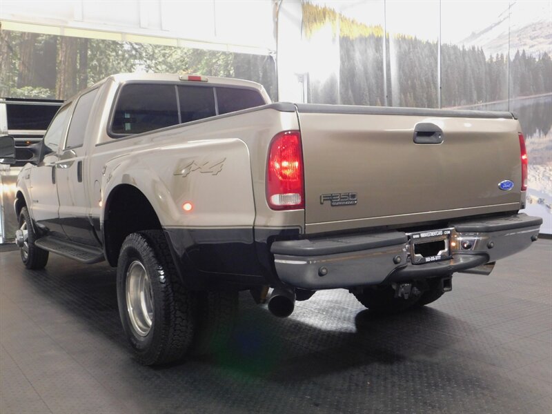 2003 Ford F-350 Lariat Crew Cab 4X4 / 7.3L DIESEL / DUALLY / Clean
