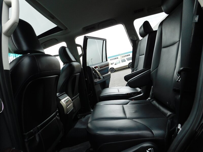 2017 Lexus GX 460 Luxury / AWD/ RARE CAPTAIN CHAIRS / LOW MILES